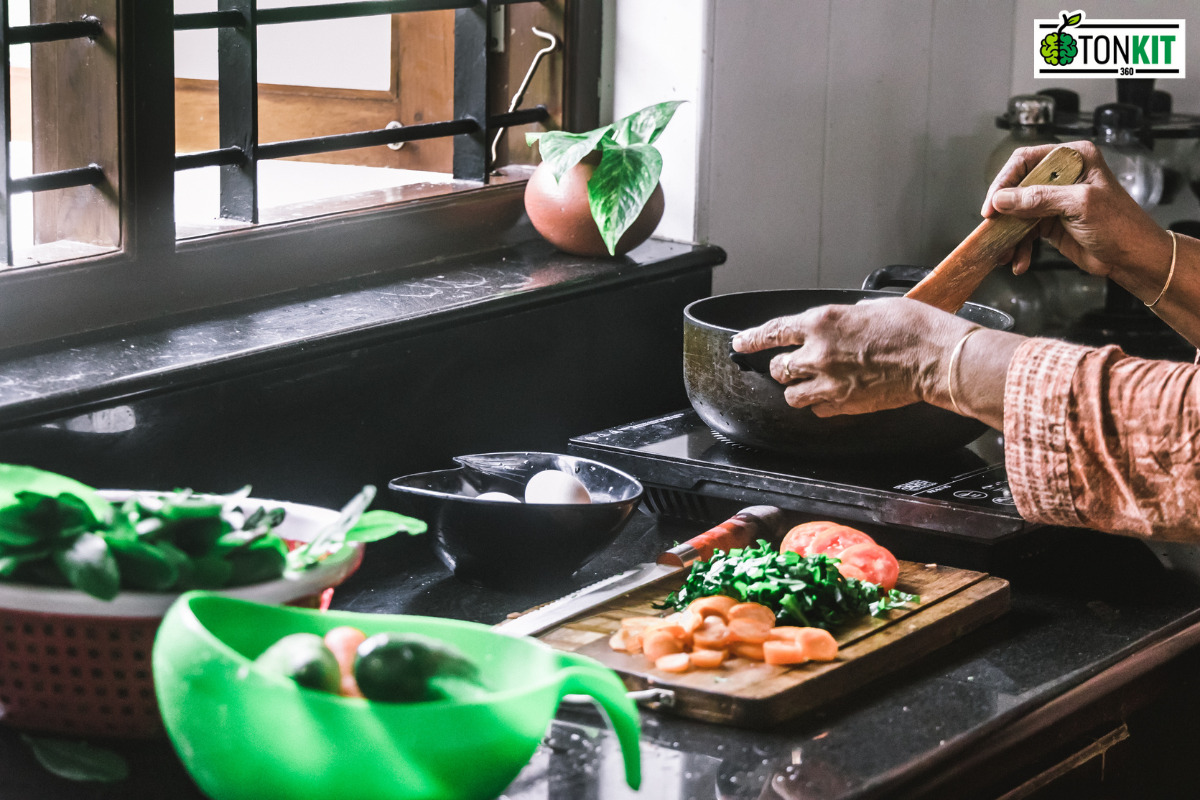 5 งานผู้สูงอายุสามารถทำได้ เพื่อหารายได้หลังเกษียณ - Tonkit360